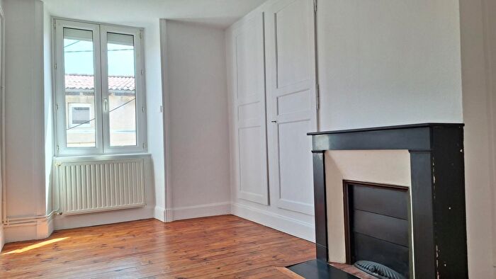 Appartement à louer - Les Martres-de-Veyre - 2 pièces - 2 chambres