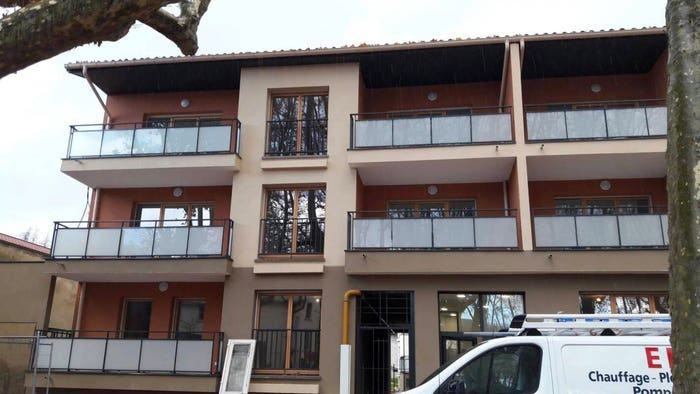 Appartement 4 pièces à Zone Industrielle, Neuville-sur-Saône, à louer