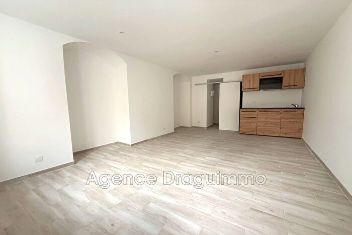 Appartement 1 pièce à Draguignan, Centre-ville historique, à vendre