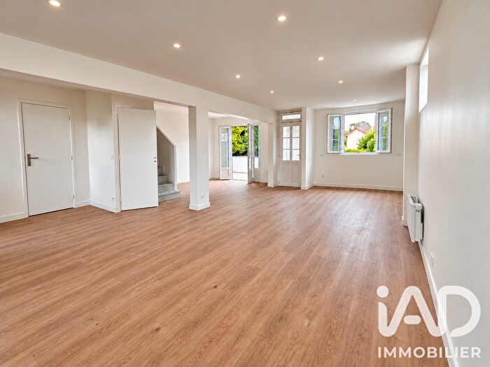 Maison 5 pièces à Carrières-sur-Seine, Fermettes, Amandiers, Colombier, à vendre