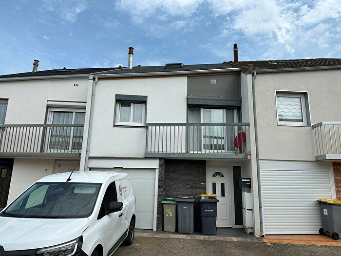 Maison 5 pièces à louer à Ouest, Fosses