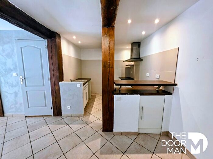 Maison à louer - Gonfaron - 5 pièces - 3 chambres