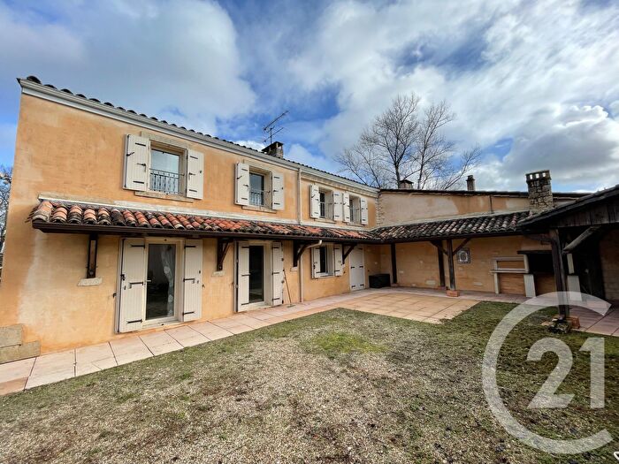 Maison à vendre - Les Églisottes-et-Chalaures - 6 pièces - 4 chambres