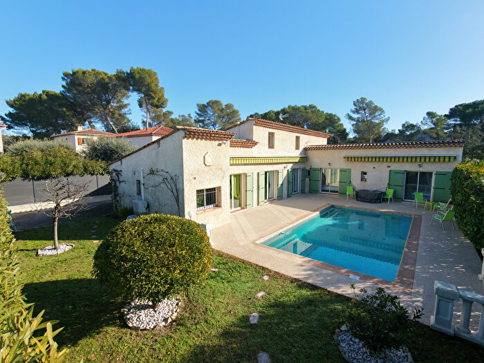 Maison 5 pièces à vendre à Mougins, Le Colombier, Colombe, Cabrières, Le Bordé