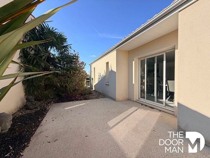 Maison à vendre - La Crèche - 5 pièces - 3 chambres