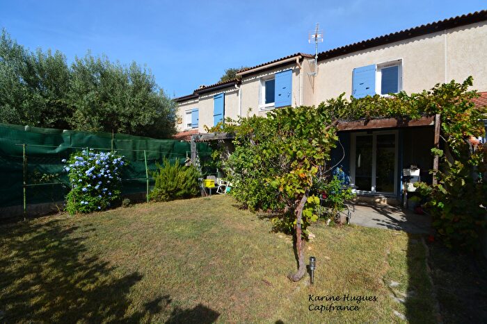 Salon-de-Provence, Touret, Route d'Eyguières : Maison 3 pièces à vendre