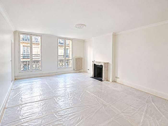 Appartement 4 pièces à Paris 6ème, Saint-Placide, à louer