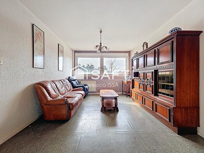 Appartement à vendre - Saint-Avold, Centre-ville, Felsberg, Route de DourdHal - 5 pièces - 3 chambres