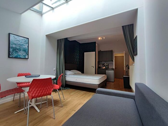 Appartement à louer - Orléans, Bannier, République - 1 pièce