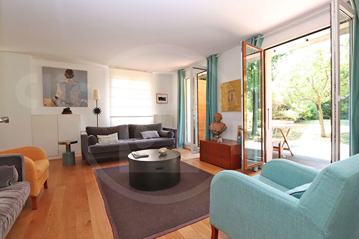 Appartement à vendre - Viroflay, Rive Droite, Gare - 6 pièces - 4 chambres