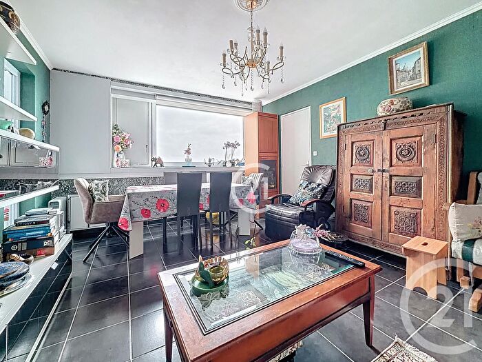 Appartement à vendre - Montreuil, La Noue Clos Français - 3 pièces - 2 chambres