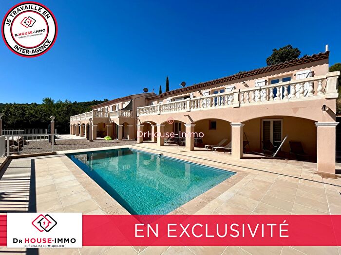 Maison à vendre - Le Cannet-des-Maures - 12 pièces - 10 chambres