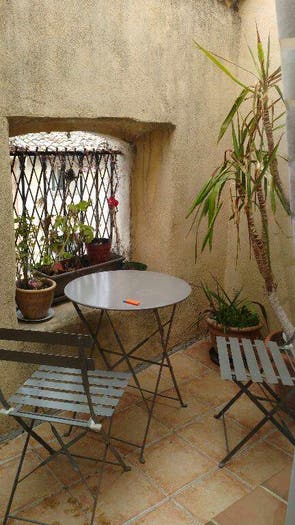 Zone Urbaine, Lambesc : Appartement 2 pièces à louer
