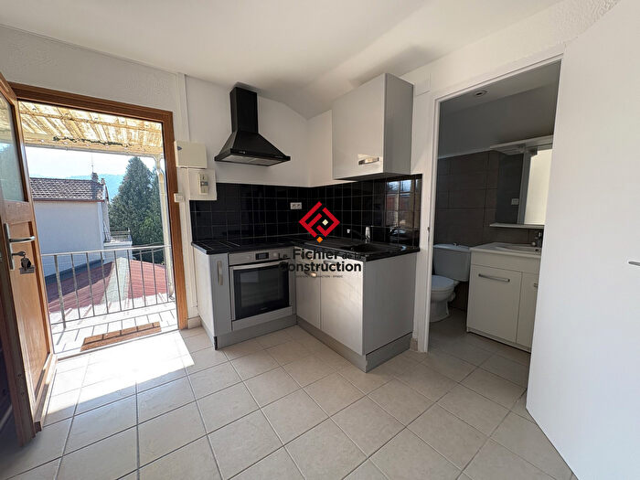 Appartement à louer - Saint-Martin-dHères, Croizat - 1 pièce - 1 chambre