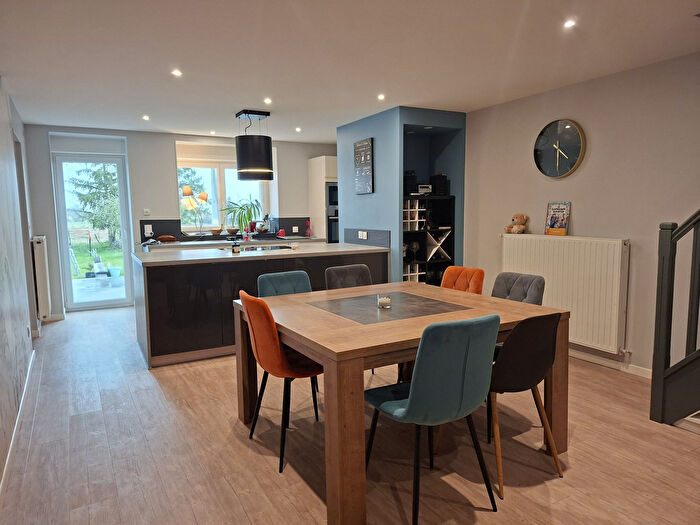 Maison à vendre - Vittoncourt - 7 pièces - 5 chambres