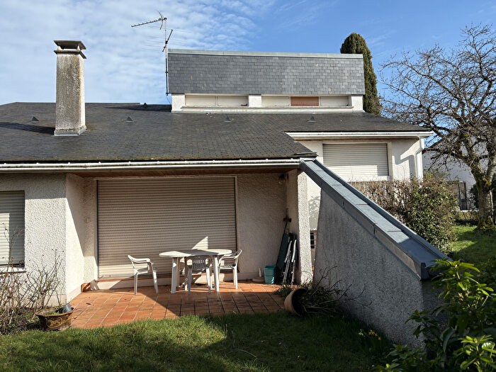 Maison à vendre - Châtellerault, Est - 7 pièces - 5 chambres