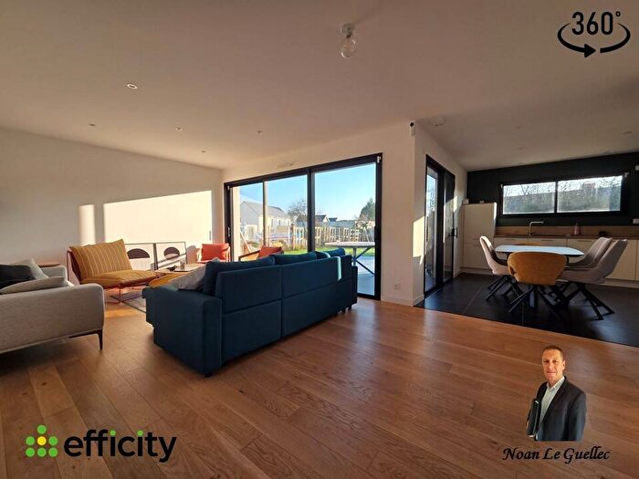 Maison à louer - La Chapelle-des-Fougeretz - 7 pièces - 5 chambres