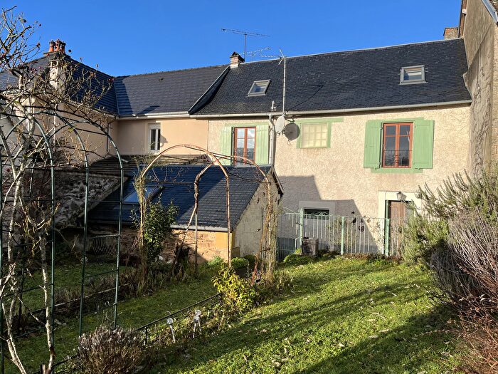 Maison à vendre - Lanouaille - 5 pièces - 3 chambres