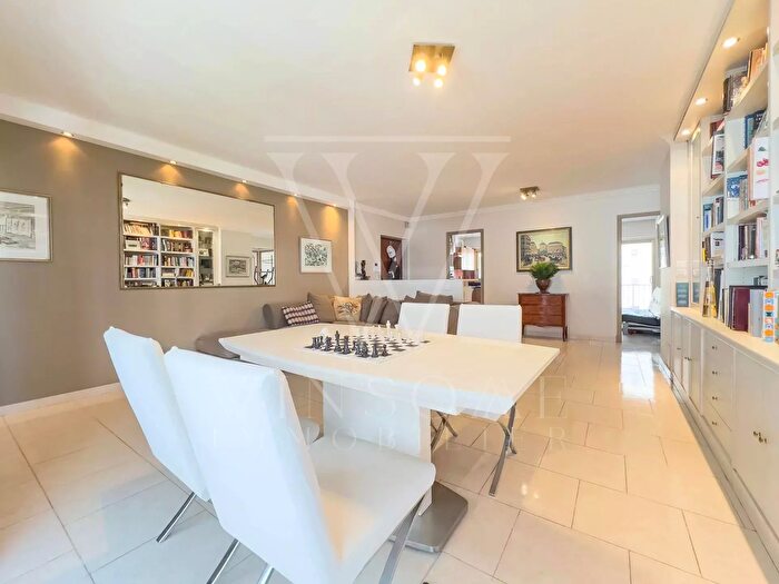 Appartement 4 pièces à vendre à Cannes, Carnot