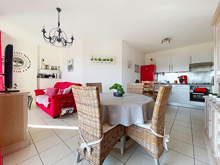 Appartement à vendre - Marseille e , La Viste - 2 pièces - 1 chambre