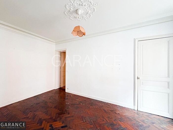Paris 10ème, Porte Saint-Martin, Paradis - Appartement 4 pièces à vendre