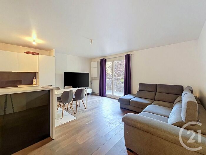 Appartement 3 pièces à Fresnes, Centre-ville, à louer