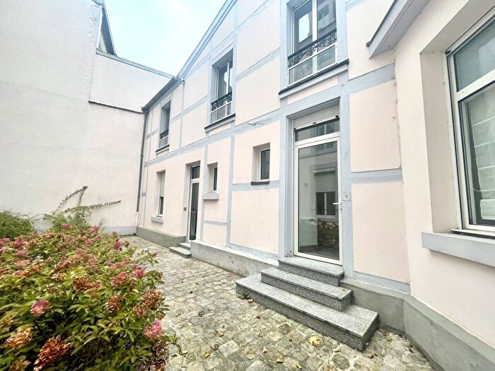 Appartement à louer - Reims - 3 pièces - 2 chambres