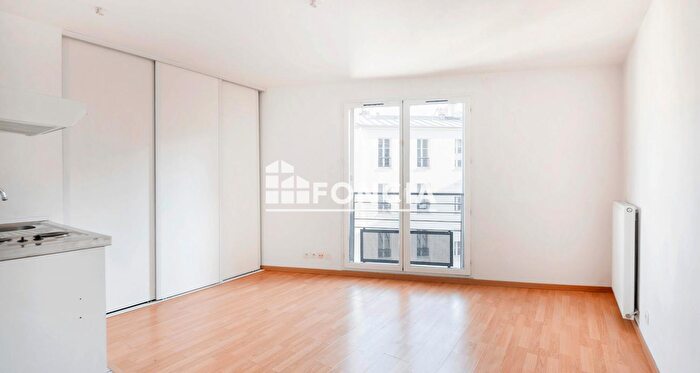 Paris 18ème, La Chapelle, Marx Dormoy : Appartement 1 pièce à vendre