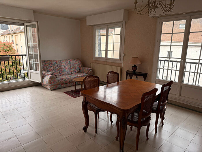 Appartement 1 pièce à Bougival, à vendre