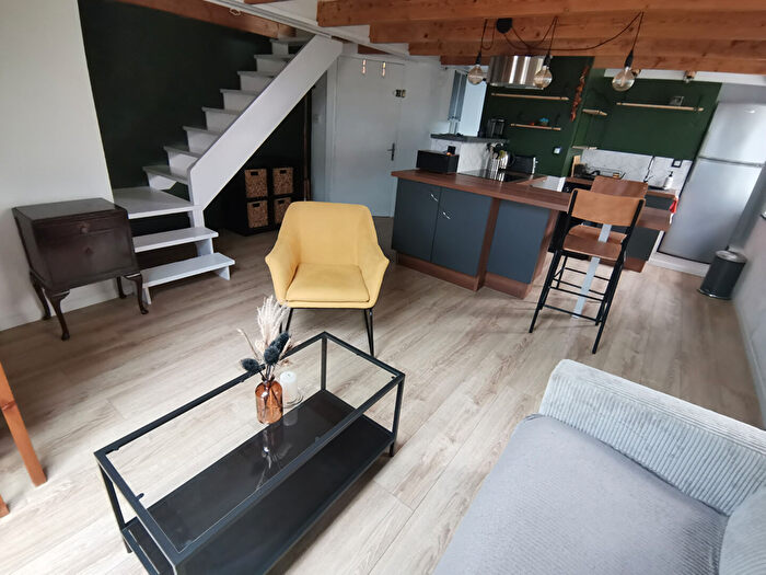 Appartement à louer - Nantes, Saint-Clément, Jardin des plantes, Caserne Lamoricière - 2 pièces - 1 chambre