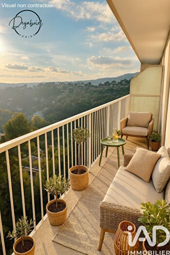 Appartement à vendre - Toulon, La Chapelle, Saint-André - 4 pièces - 2 chambres