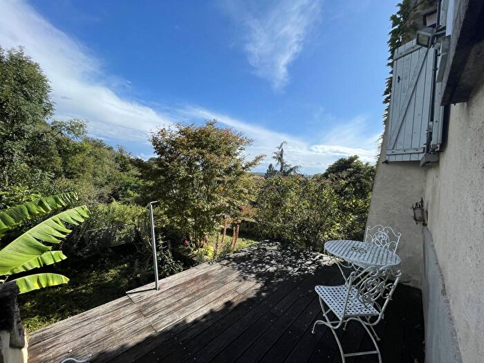 Neauphle-le-Château : Appartement 1 pièce à louer