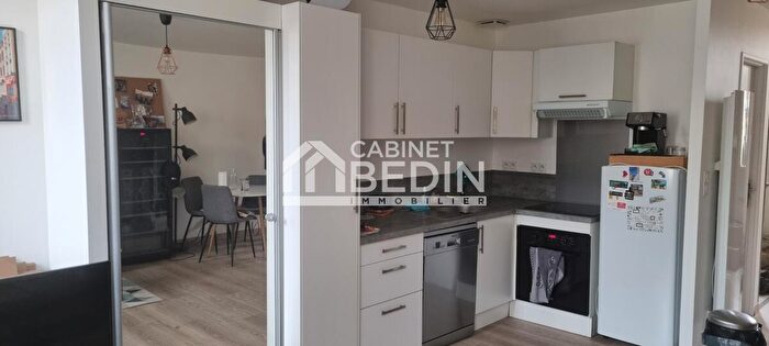 Appartement à louer - Libourne - 3 pièces - 2 chambres