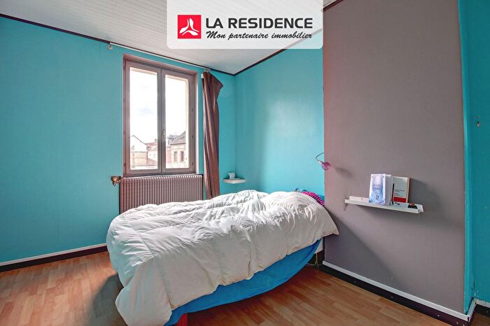 Maison à vendre - Saint-Étienne-du-Rouvray - 8 pièces - 6 chambres