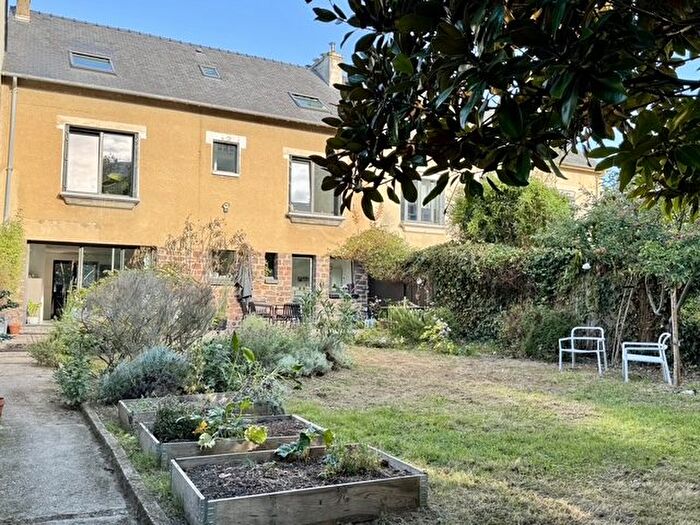 Maison 7 pièces à Quartiers Ouest, Bourg l'Evesque, à vendre