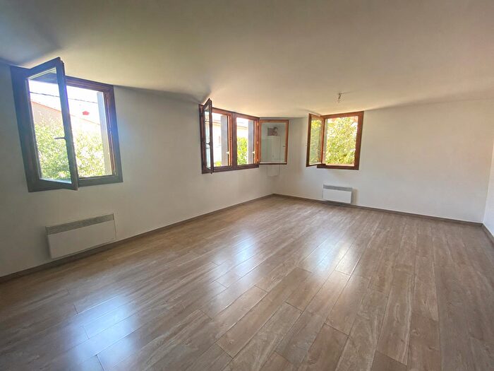 Appartement 2 pièces à Thuir, à louer