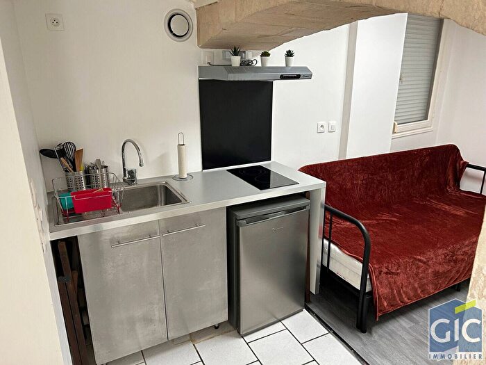 Appartement à louer - Centre Ancien, Caen - 1 pièce