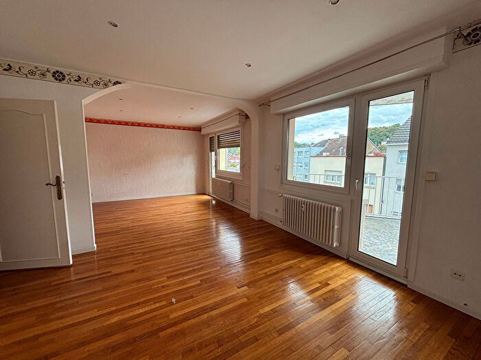 Appartement 3 pièces à Forbach, Centre-ville, à louer
