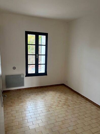 Appartement à louer - Alès - 2 pièces - 1 chambre