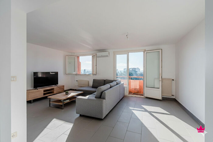 Appartement à vendre - Décines-Charpieu, Berthaudière - 3 pièces - 2 chambres