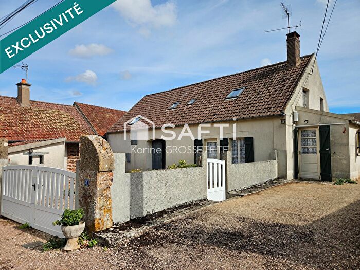 Maison 8 pièces à vendre à Semur-en-Auxois