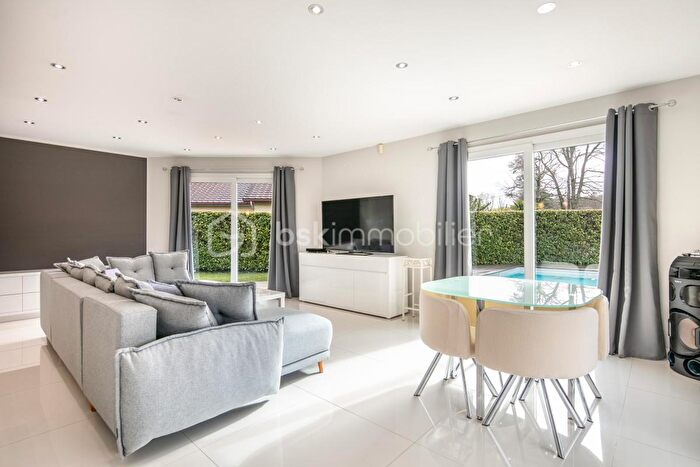 Maison à vendre - Beaucroissant - 5 pièces - 4 chambres