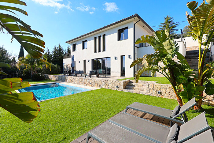 Maison à vendre - Le Tignet - 6 pièces - 4 chambres