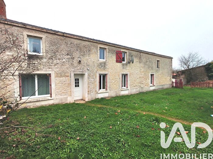Maison à vendre - Pouillé - 10 pièces - 6 chambres
