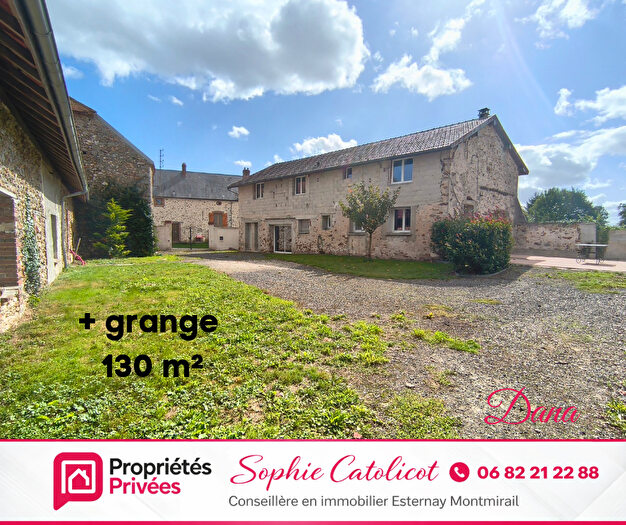 Maison à vendre - Montmirail - 6 pièces - 4 chambres