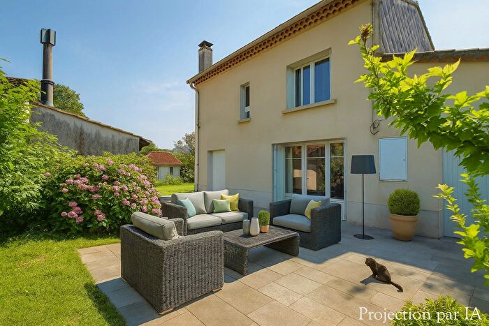 Maison 6 pièces à Castres, à vendre
