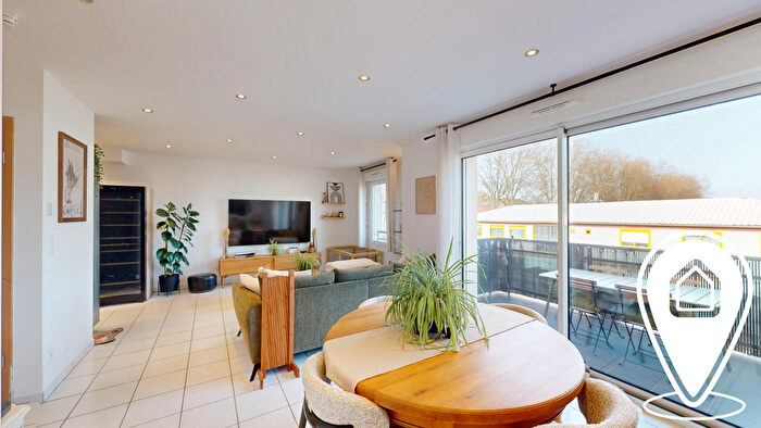 Appartement à vendre - Ars-sur-Moselle - 3 pièces - 2 chambres