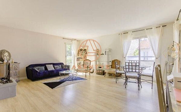 Appartement 5 pièces à Nogent-sur-Marne, Le Port sous La Lune, à vendre