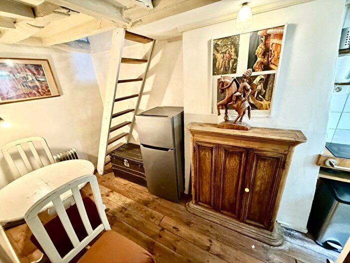 Appartement à louer - Paris ème arrondissement - 2 pièces - 1 chambre