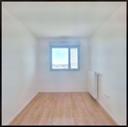 Appartement à louer - Nanterre - 4 pièces - 3 chambres